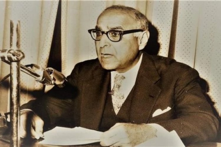 Zaki Naguib Mahmoud... Mwandishi wa Wanafalsafa na Mwanafalsafa wa ...